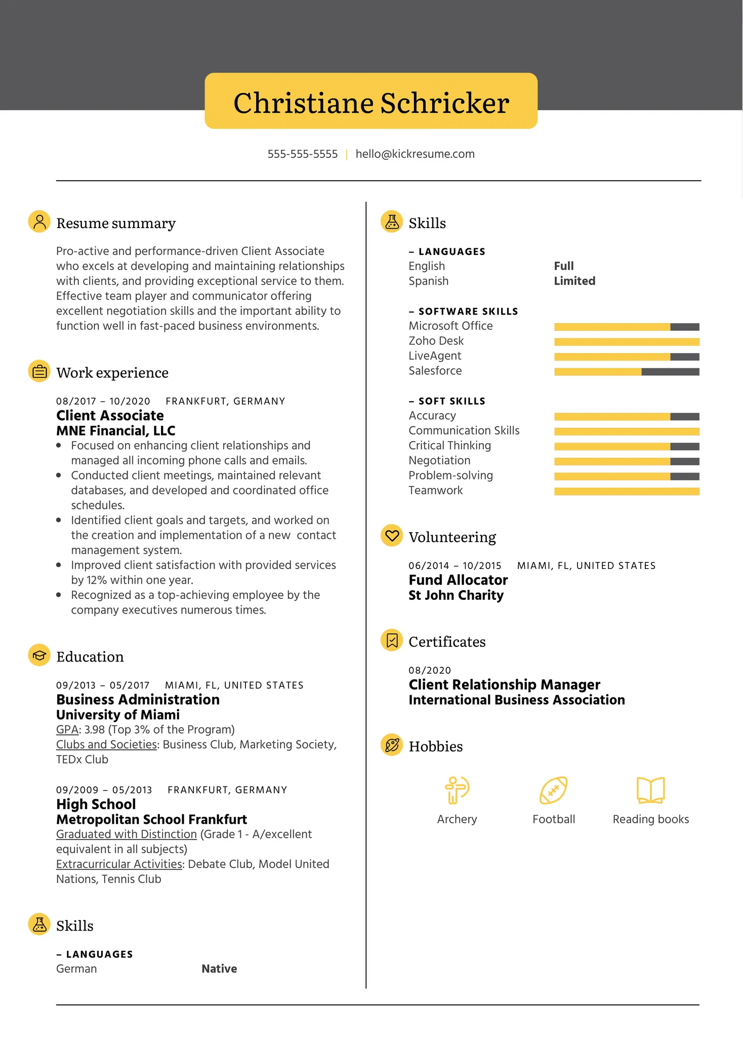 Client / Customer Relationship Manager Resume Examples & Writing Guide 2024 | Kickresume